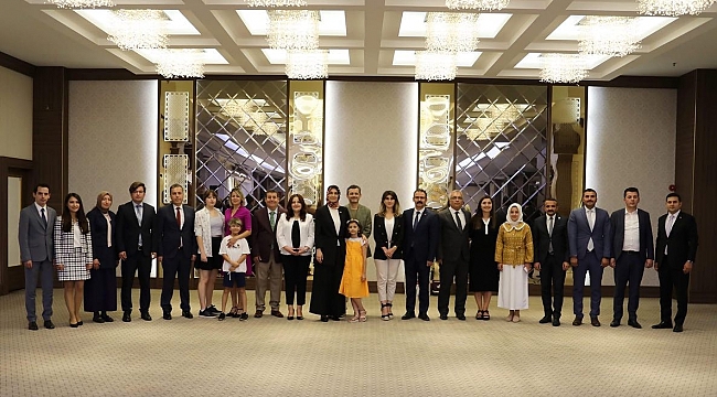 Yiğitbaşı, Kapankaya'ya Yeni Görevinde Başarılar Diledi - Dinar ... Yiğitbaşı, Kapankaya'ya Yeni Görevinde Başarılar Diledi - Dinar ...