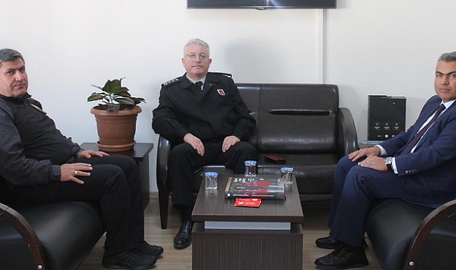 Afyonkarahisar İl Jandarma Komutanı Kıdemli Albay Tolga Yağan ve İl ...